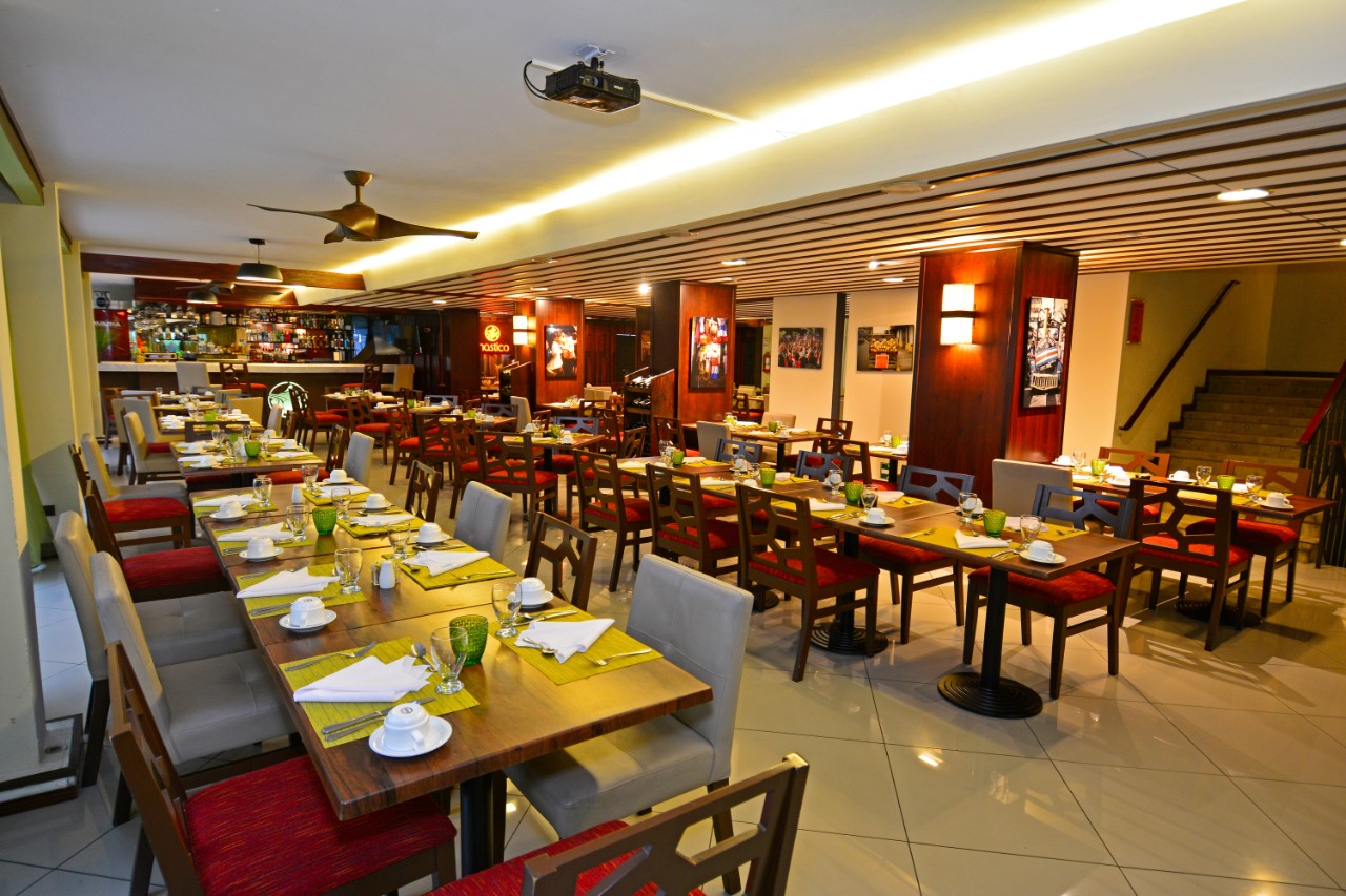 Costa Rican Cuisine | Restaurant - Auténtico Hotel