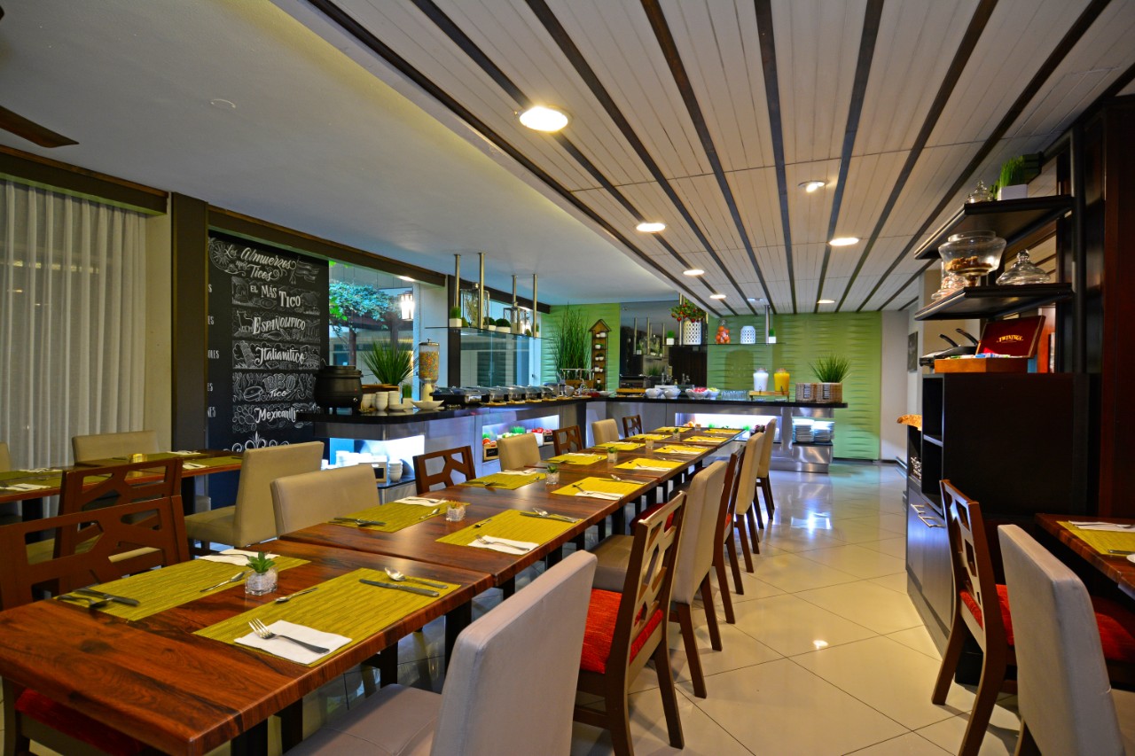 Costa Rican Cuisine | Restaurant - Auténtico Hotel